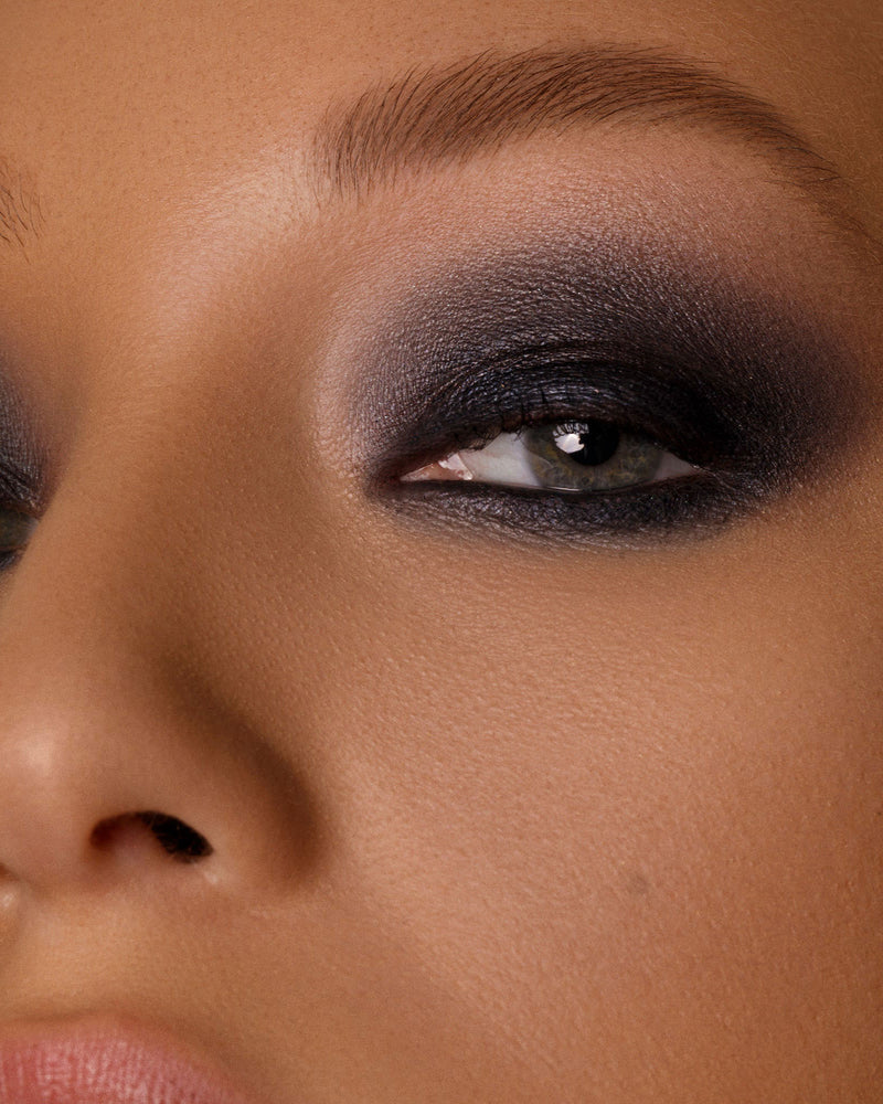 Black Obsidian Eyeshadow & Eyeliner Pigment | Rituel de Fille