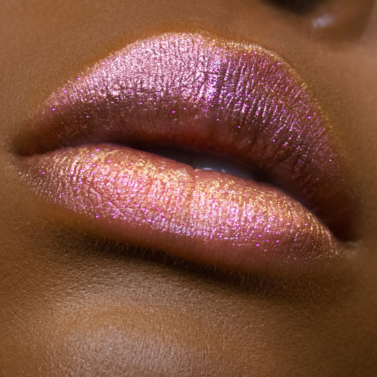 Ara: Rose Gold Shimmer Eyeshadow Crème Pigment