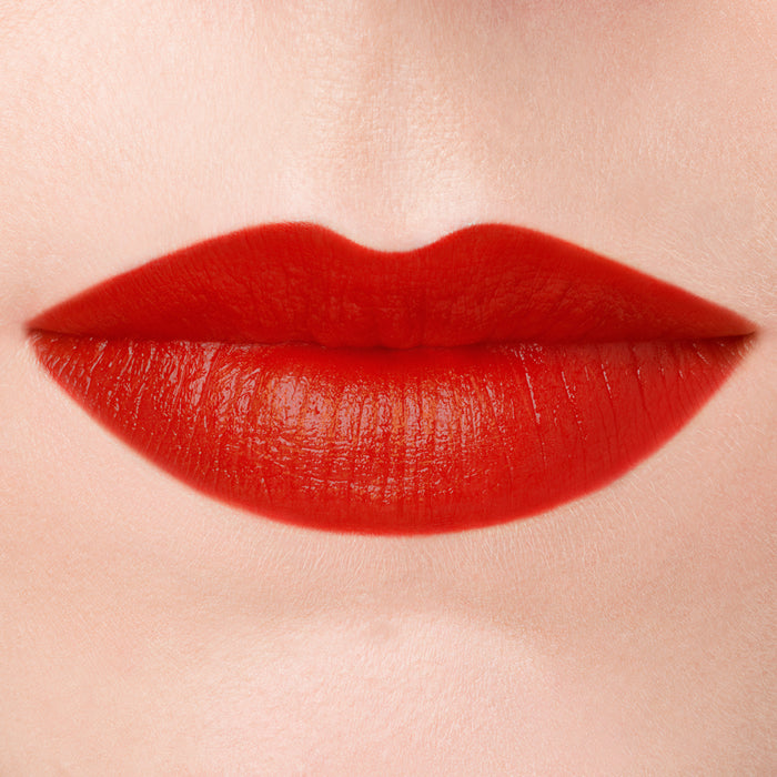 Devil's Claw: Vibrant Satin Red Lipstick | Rituel de Fille